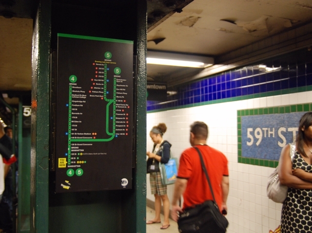MTA Trying Out New Subway Maps "strip signs"