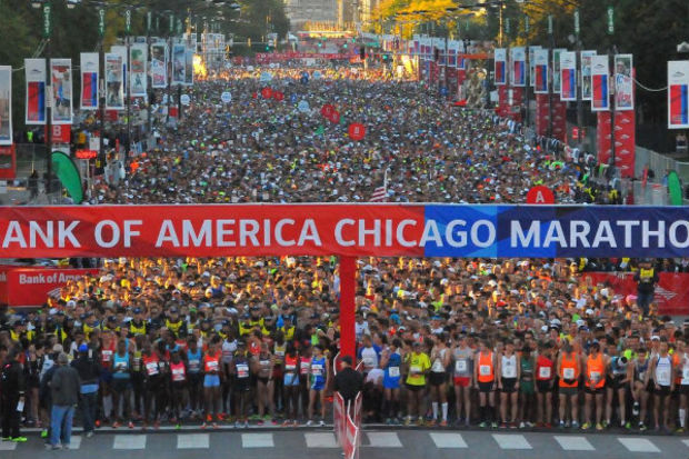 Chicago Marathon Runners Enjoy Picture Perfect Weather During 2016 Race ...