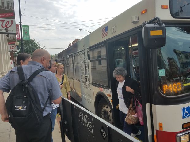 Thousands Of Bus Stop Signs For The Blind Are Coming To The CTA ...